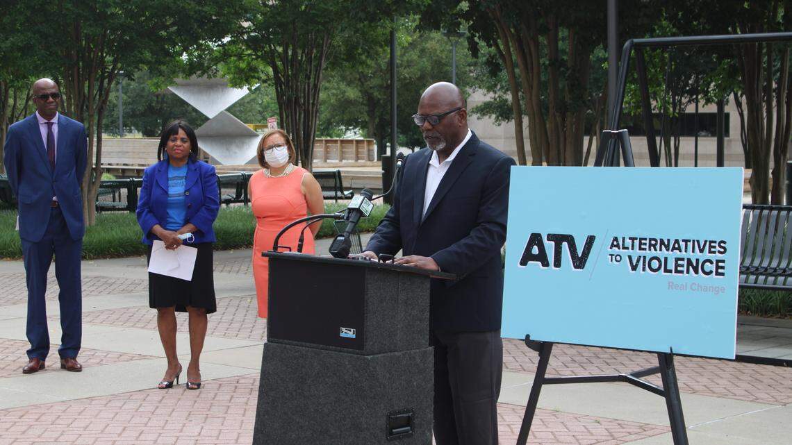 Charlotte violence interruption program to expand | Charlotte Observer